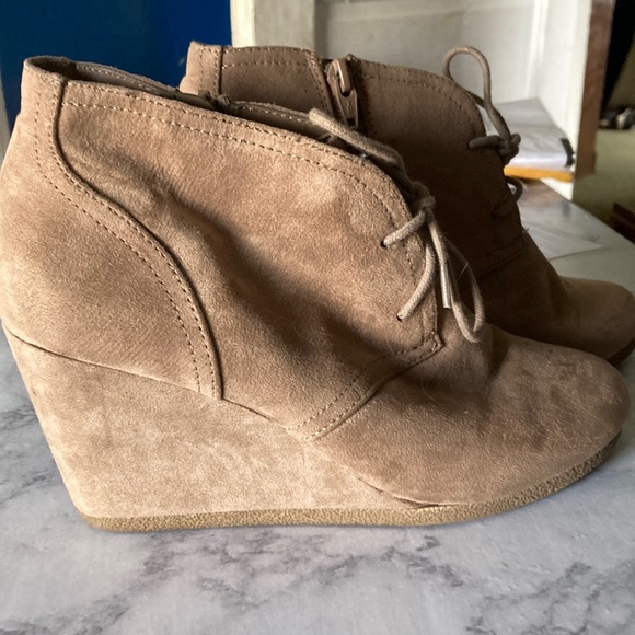 Universal Thread | Shoes | Universal Thread Wedge Boots | Poshmark